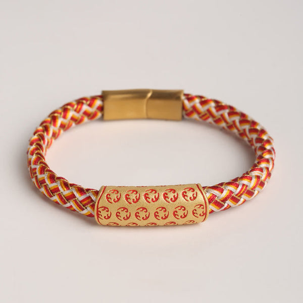 How to Make Red String Bracelet: DIY Spiritual Guide & Meaning